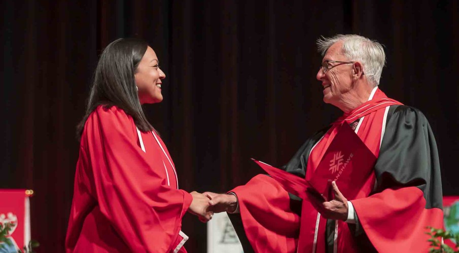 毕业典礼|范莎学院 - beplay下载app